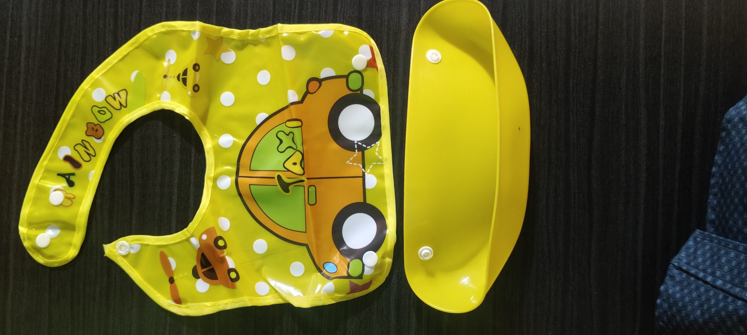 baby food-catching tray and soft bib | beautiful yellow color | – Jadumoni